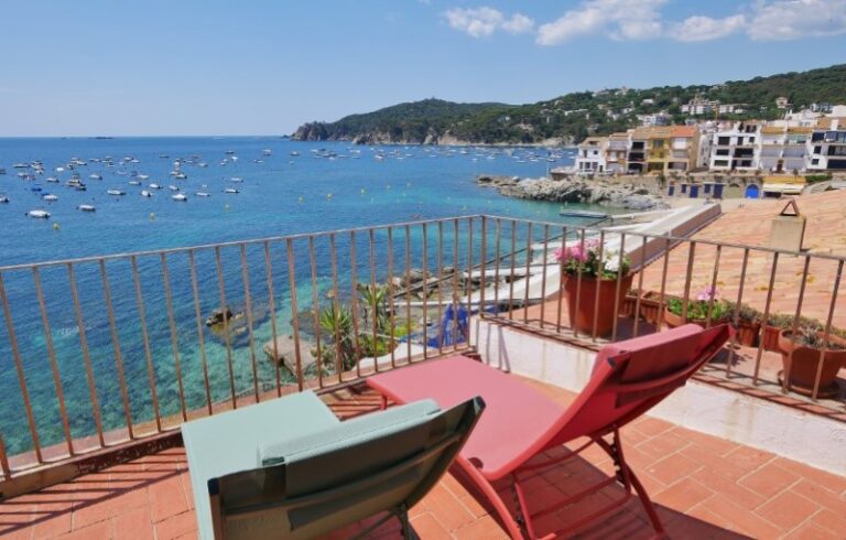 Alquiler de apartamentos en Calella de Palafrugell - Costa Brava - Casa ...